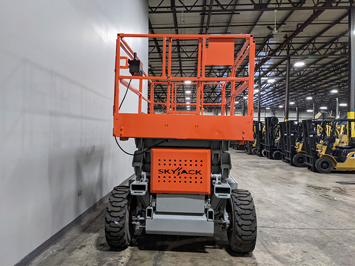 Купить Лифт 2007 SKYJACK SJ7127 PNEUMATIC SCISSOR LIFT 4X4 DUAL FUEL ...